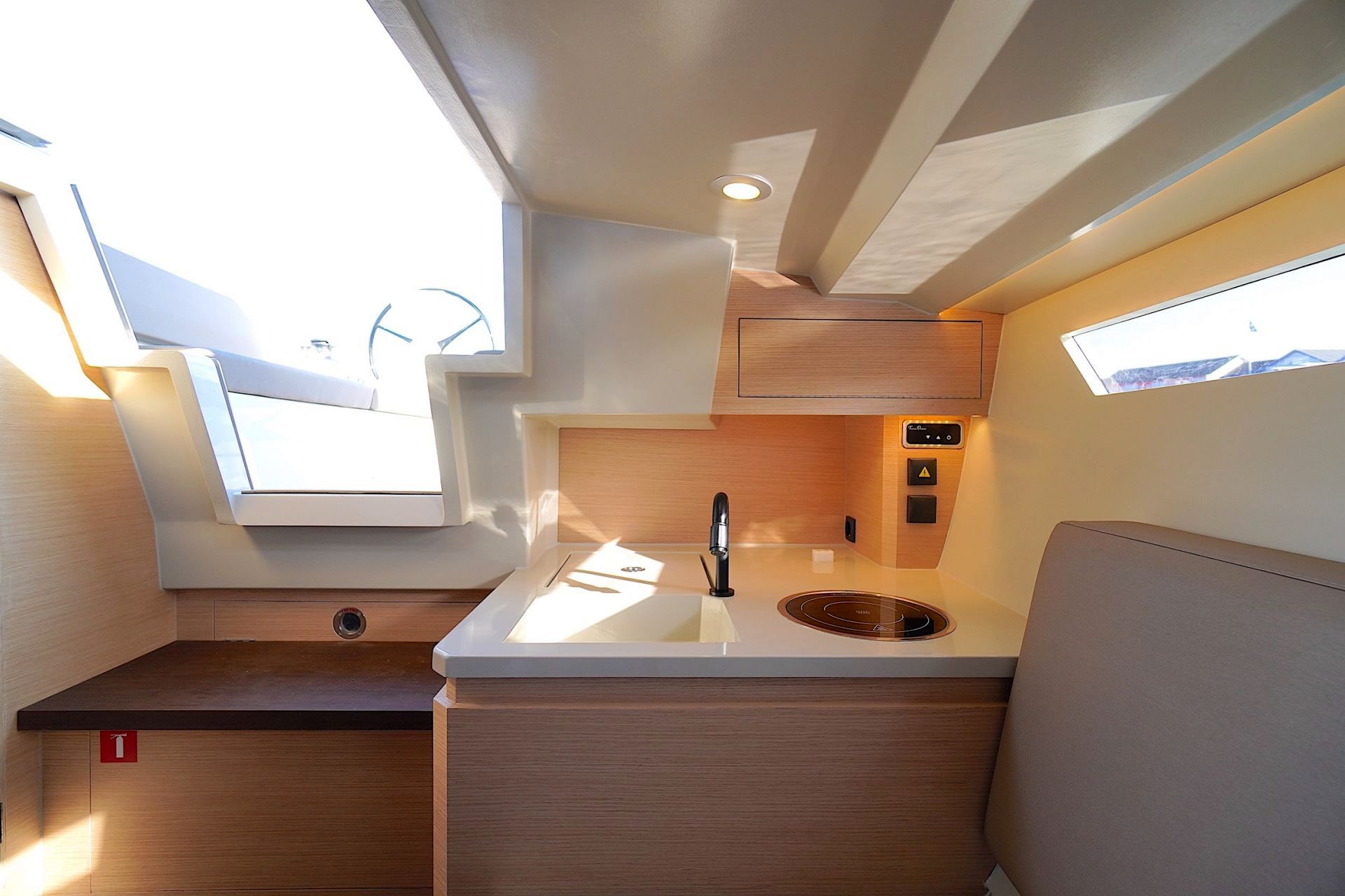 Saffier SE 33 Life | Sportlicher Lifestyle-Daysailer